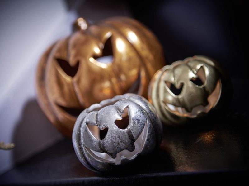 DIY Ghost Bunting - Free Printable | DIY Halloween Decorations