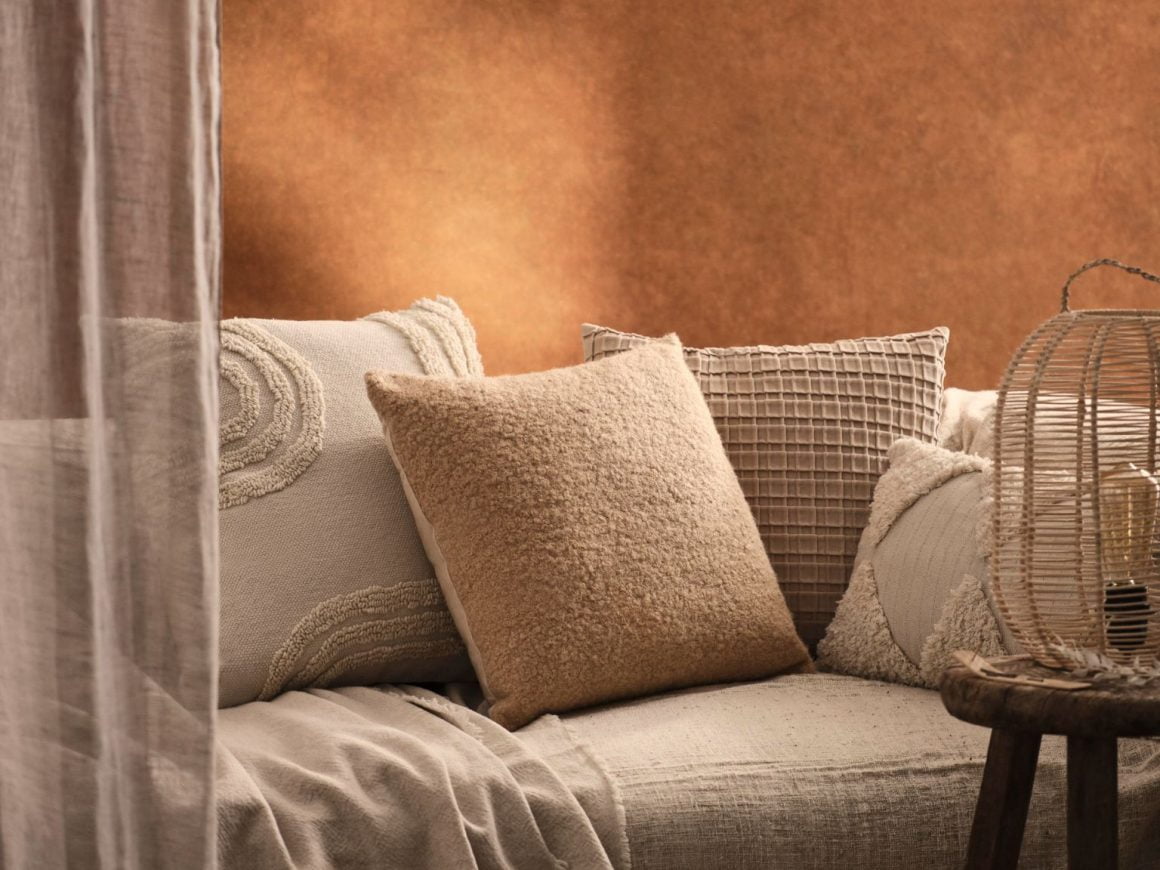 Where to find original mid-century modern furniture for your home